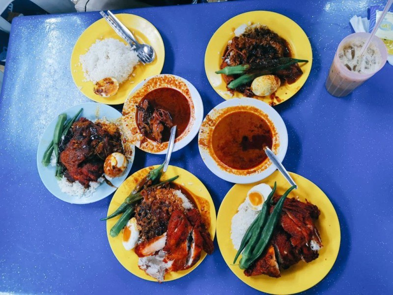 Nasi Kandar Raffee, Indian Muslim Nasi Kandar cuisine at Pulau Tikus ...