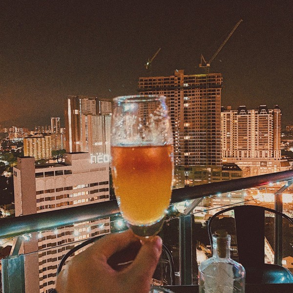 屋上 Attic 23 Rooftop Bar, Bar Restaurant Cocktail Bar cuisine at George ...