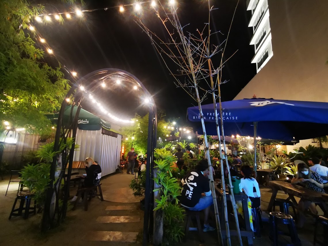 Shill 90's, Bar cuisine at George Town, Penang | Foodcrush